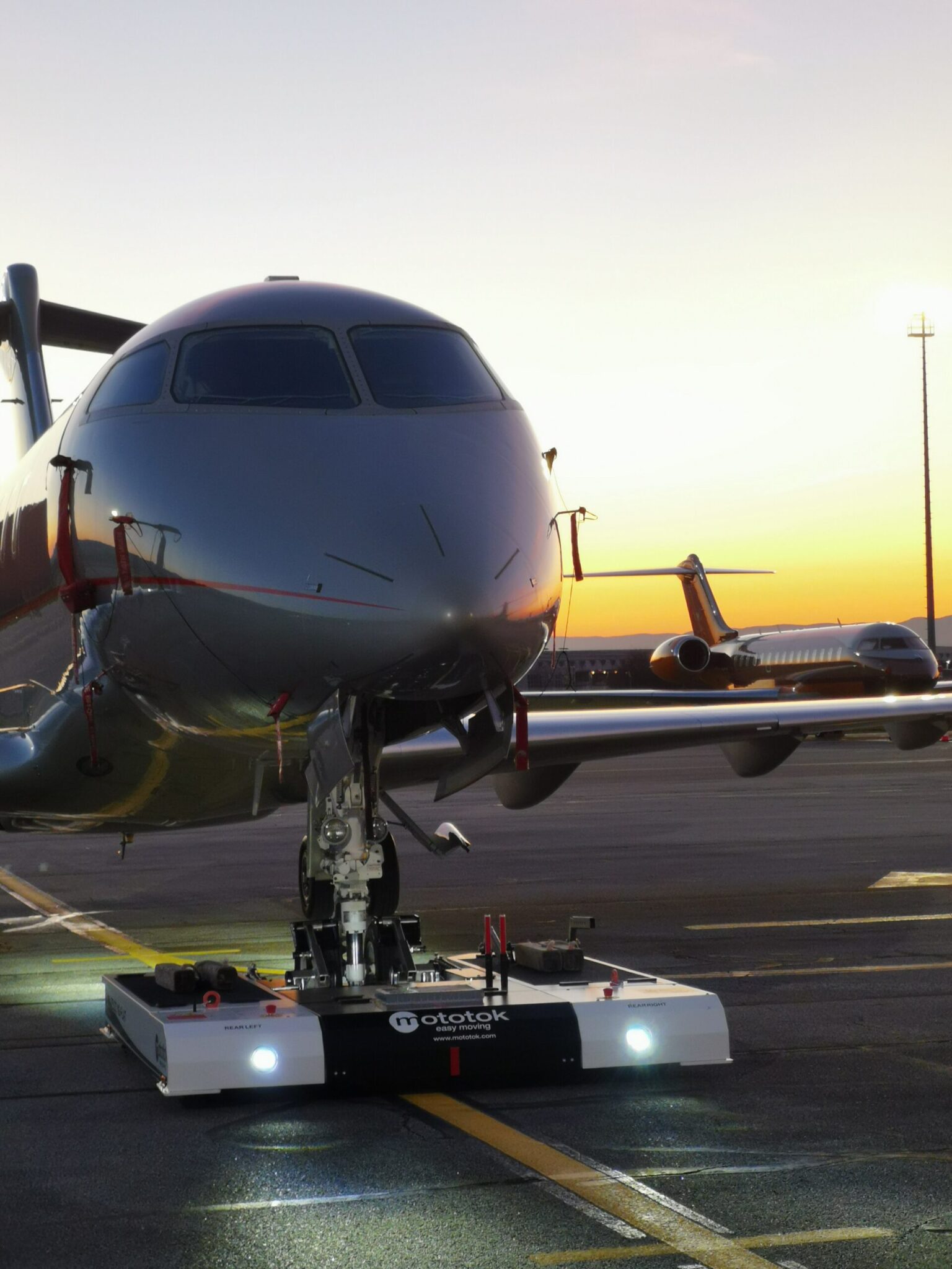 How Aircraft Towing Tractor Works at an Airport? - Aviation Learnings