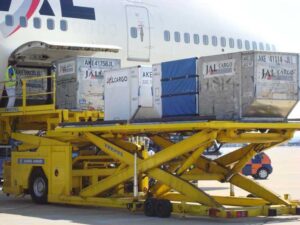 Safety Precautions in Air Cargo Handling on the Ramp | Safety in ...
